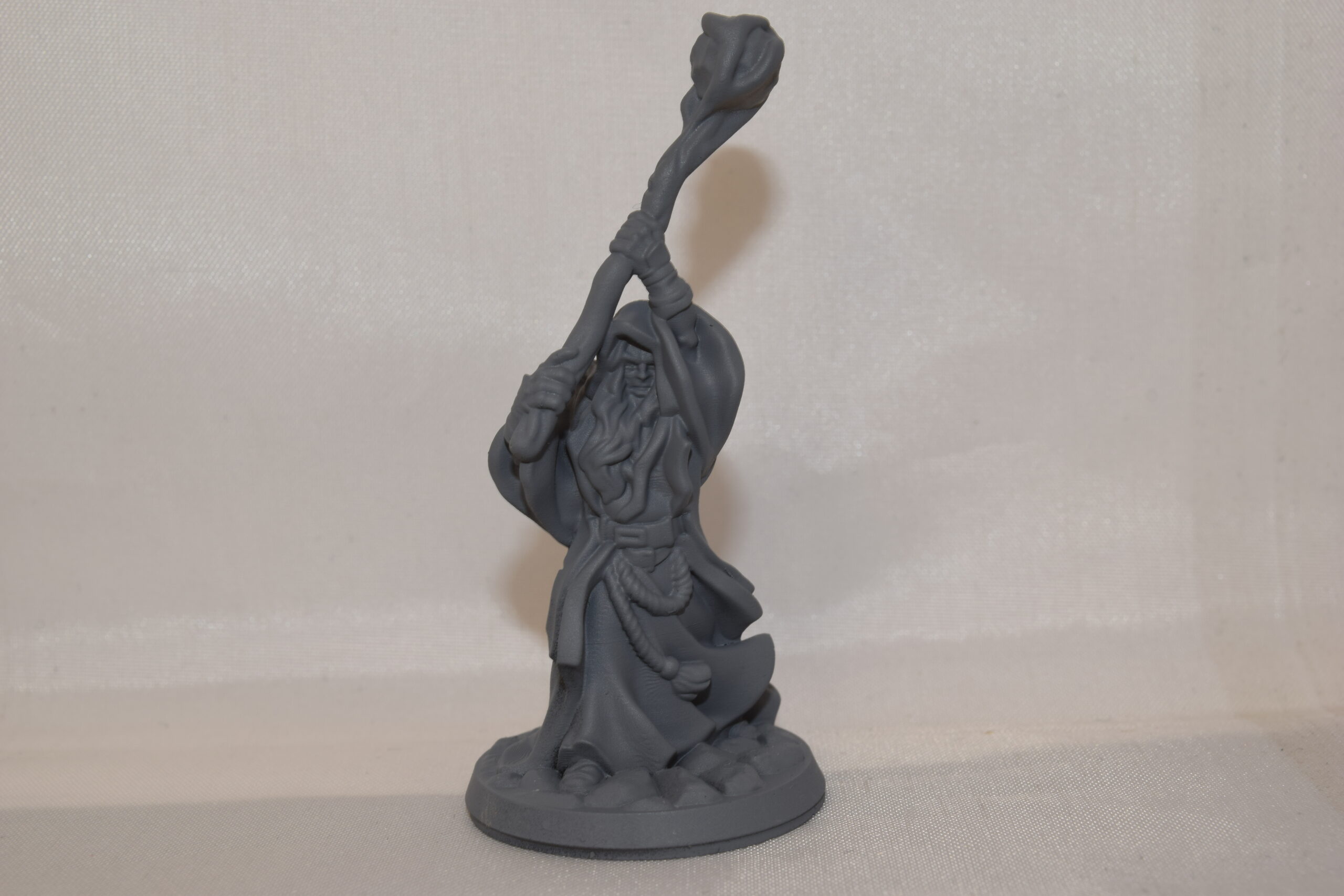 Mage male – Paper or Plastic